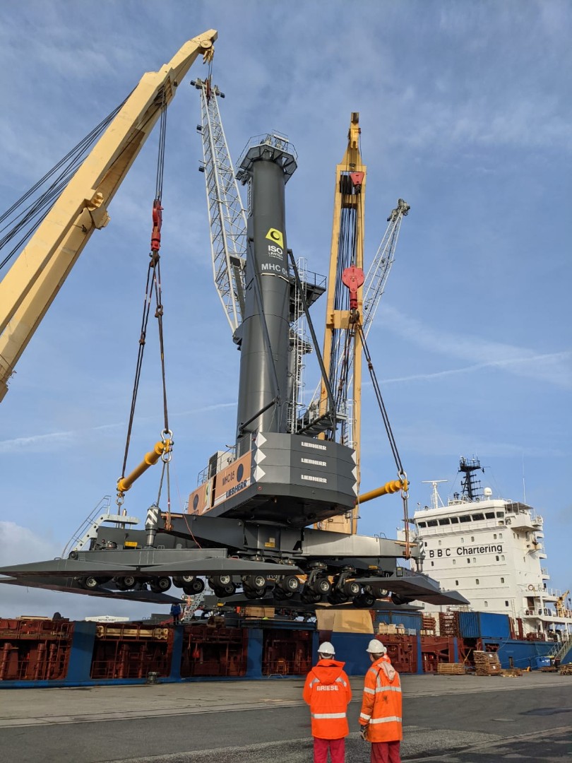 New mobile cranes for port - Eastland Group